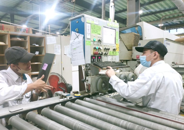 株式会社ビー・アイ・エフ RECRUIT SITE | 未経験OK、キャリアチェンジ歓迎！